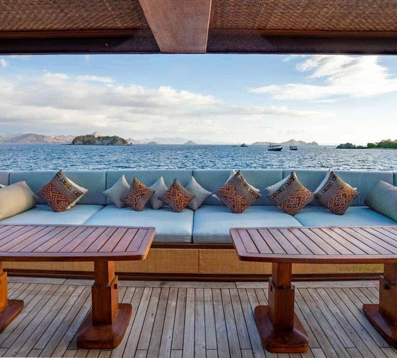 Yacht THE MAJ OCEANIC, Custom | CHARTERWORLD Luxury Superyacht Charters